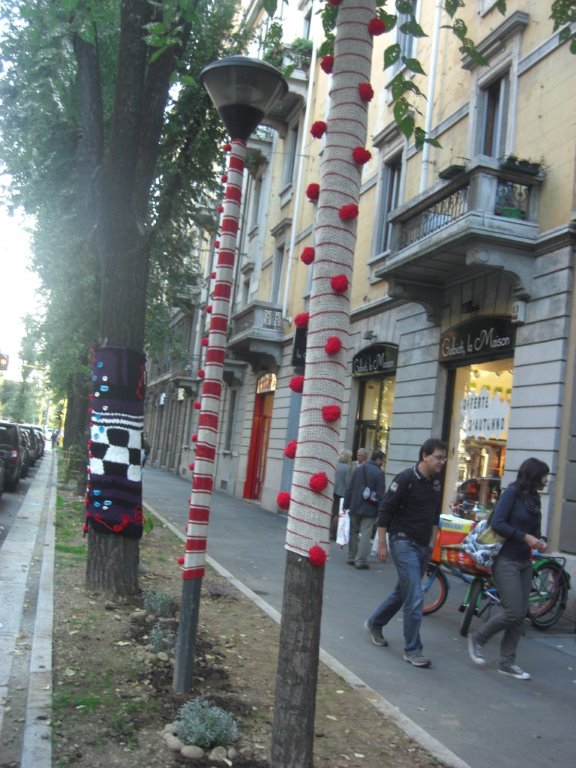 urban knitting onfuton via crema milano ottobre 2012 - Onfuton